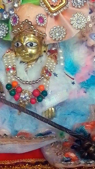 राधे राधे इतनी कृपा सांवरे बन अनिरुद्ध आचार्य महाराजके द्वारा Youtube