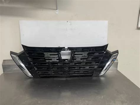 Parrilla Nissan Sentra Mercadolibre