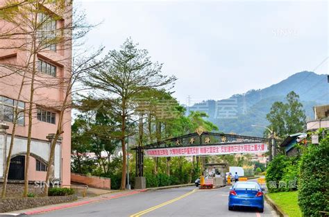 新北市新店區大學詩鄉透天社區商辦實價登錄、成交價格、房屋買賣資訊查詢