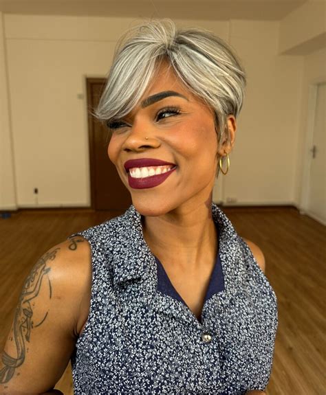 Wig Lilyan Gray Futura Liquida Laces Brasil