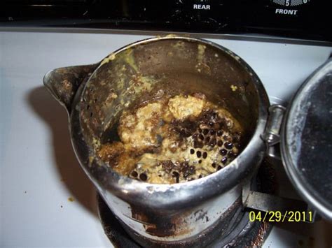 How To Clean Beeswax Beeswax Hand Salve Bee Wax Uses