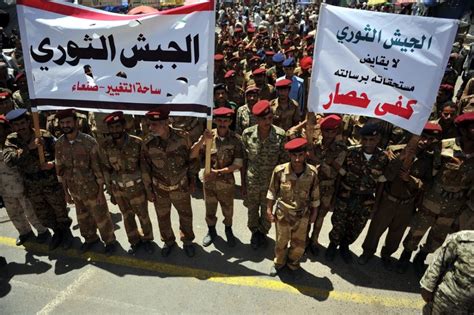 الرئيس اليمني الإنتقالي في مُواجهة نفوذ سلفه داخل المؤسسة العسكرية