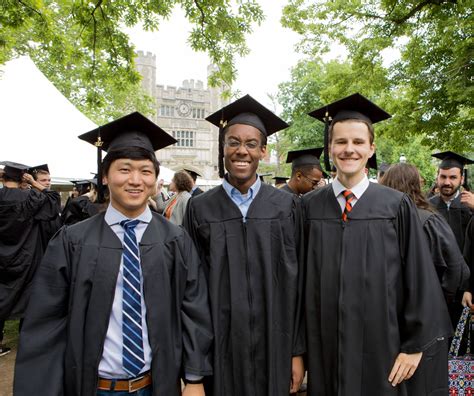 Baccalaureate Offers Seniors A Reflection On Service Humility And Hope