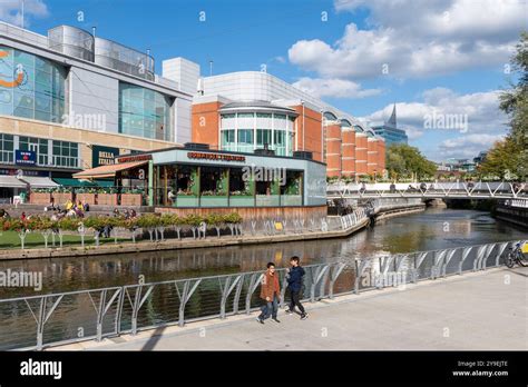 The Oracle Riverside Restaurants And Pubs By The River Kennet In Reading Town Centre Berkshire