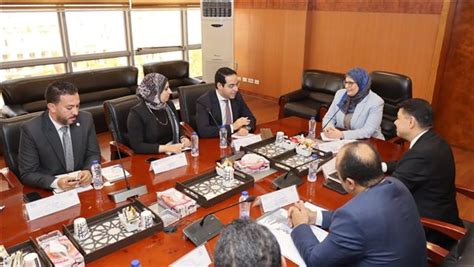 التنمية الصناعية والمبادرة الوطنية ابدأ يبحثان تعزيز الاستثمارات