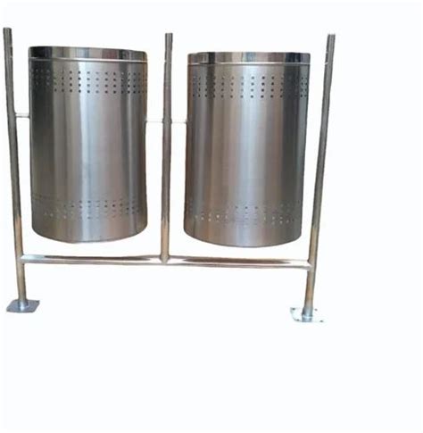 Silver Stainless Steel Swing Dustbin For Office Capacity Ltr At Rs In New Delhi