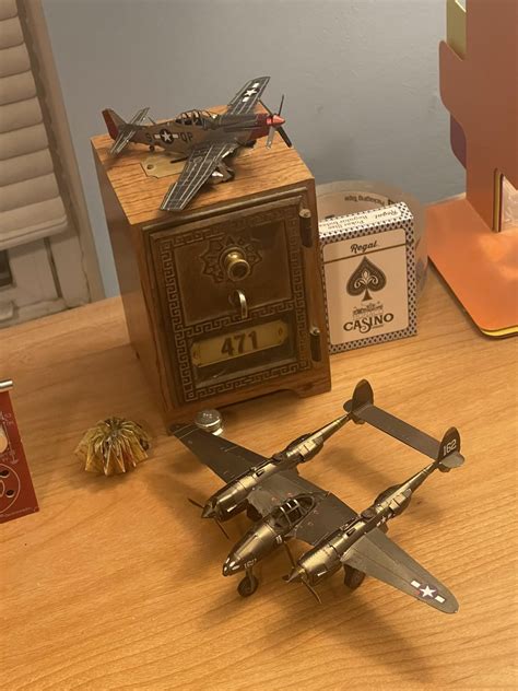 P38 Lightning Model R Metalearth