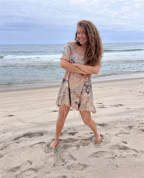 Thalía Recrea A Marimar Después De 28 Años Es La Moda