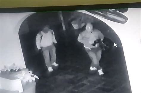 Ladrões Armados Invadem Casa E Rendem Idosa Acamada E Cuidadora Em S J