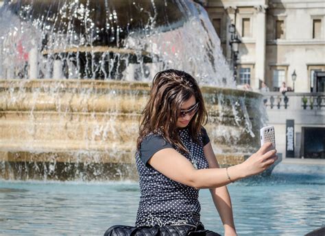 Culture Selfies Are They Really Such A Big Deal Dandelion Women