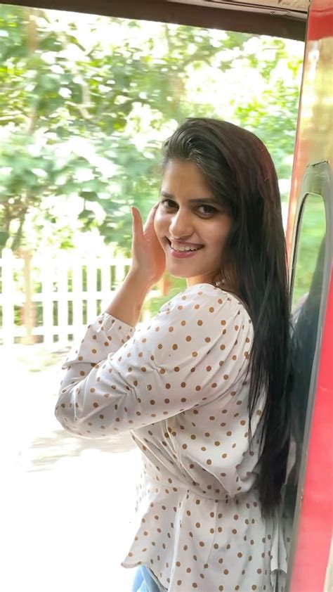 Lekshmy Nandan You Know Its Love When All You Want Is That Person To