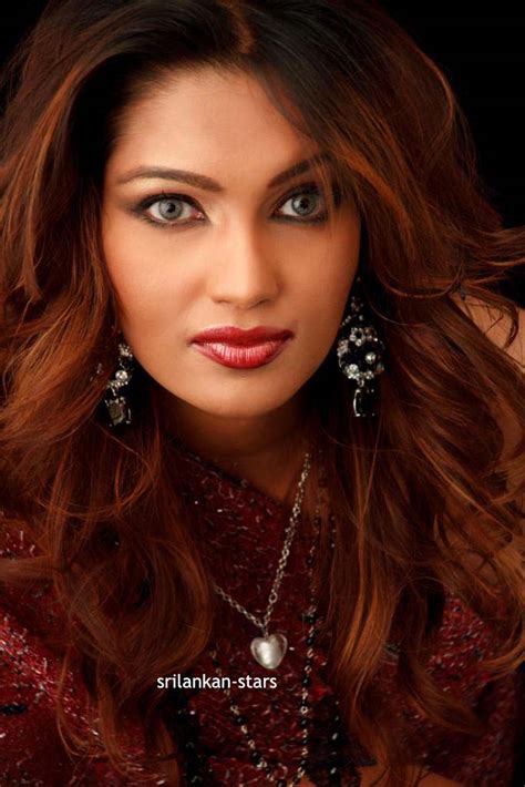 Mpgsl Natasha Rathnayake Sri Lankan Musician