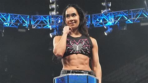 Aj Lee Dedicates Wwe Return To Her “wonderful Weirdos”