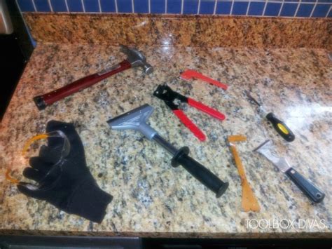 Tile Removal Remove The Tile Backsplash Without Damaging The Drywall