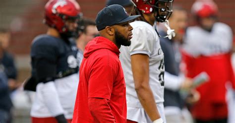 Mike Brown Officially Hired As Notre Dame Receivers Coach