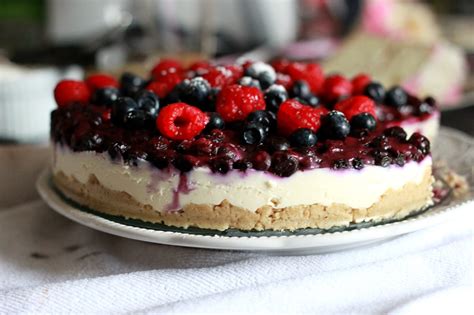 Feeding My Addiction A Very Happy Birthday And A Rosette Cake Tutorial