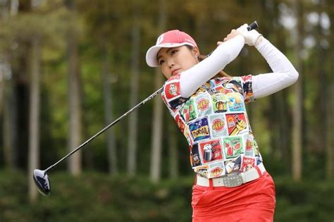 「この2カ月」で急成長 黄金世代・高橋彩華のスウィングをプロが分析 みんなのゴルフダイジェスト