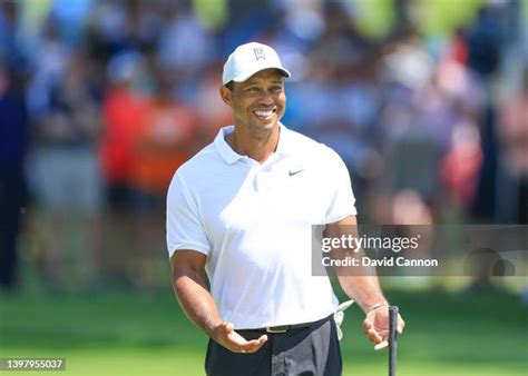 Golf Tiger Woods Smile Photos And Premium High Res Pictures Getty Images