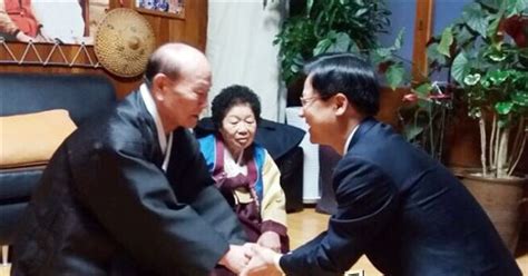천정배 국민의당 공동대표 설연휴 광주에서 민심탐방