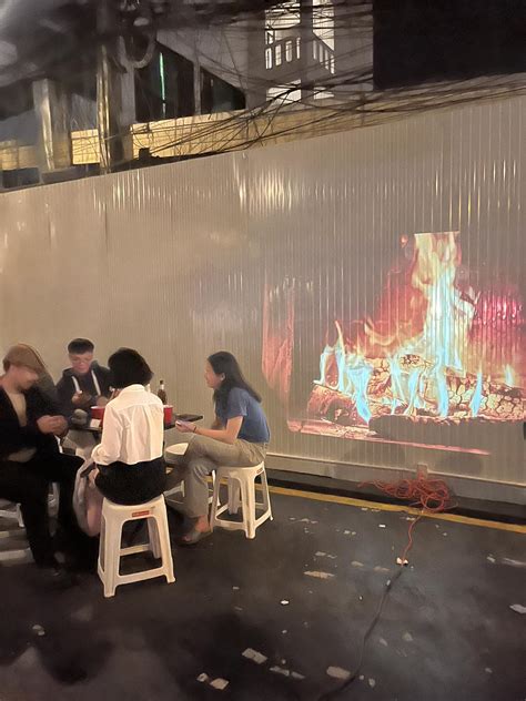 เชียงใหม่มันแคบ What A Small Cnx