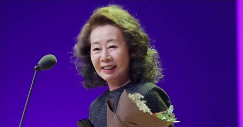 포토 윤여정 부일영화상 여우주연상 수상