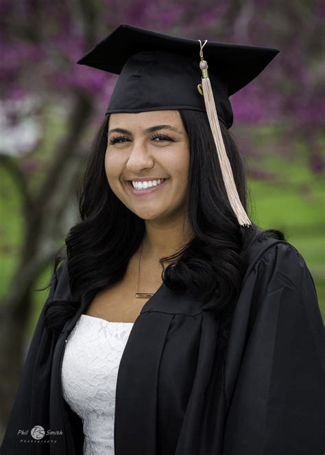 Umass Amherst Class Of 2020 Sophies House Phil Smith Photography