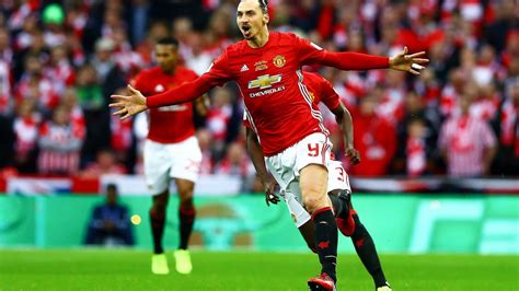 Mercato Psg Cette Sortie De Pierre Ménès Sur Le Départ De Zlatan