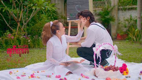 ကမ်းစပ်ဒဏ္ဍာရီ မနော မနော ရဲ့ အဆင်ပြေတဲ့နေ့ Album ထဲက သီချင်းကောင်းလေးတစ်ပုဒ်ဖြစ်တဲ့ ကမ်းစပ