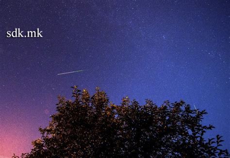 Фото Метеорски дожд блесна на небото над Скопје Skopjeinfo Mk