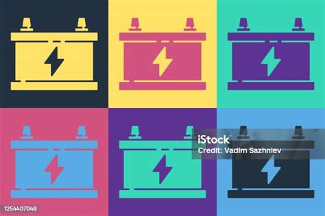 컬러 배경에 격리 된 팝 아트 자동차 배터리 아이콘 어큐뮬레이터 배터리 에너지 전력 및 전기 축적기 배터리 벡터 일러스트레이션 배터리 전원에 대한 스톡 벡터 아트 및 기타
