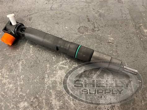 Bobcat D24 Fuel Injector P N 7275454