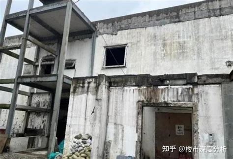 上万人围观！上海众多豪宅法拍房集中亮相，一套残破不堪的别墅要9千万起拍 知乎