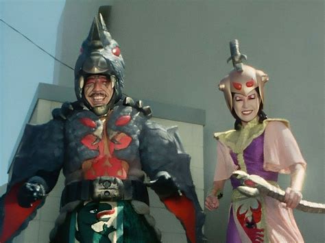 左から… ｲｶﾞｱﾅ博士､ｻﾞｿﾞﾘﾔ博士 暗黒科学帝国ﾃﾞｽﾀﾞｰｸ（大戦隊ｺﾞｰｸﾞﾙﾌｧｲﾌﾞ1982年） в 2024 г
