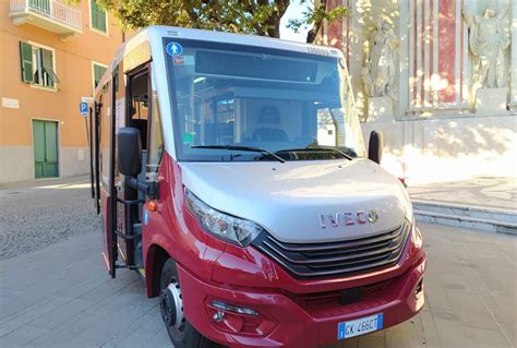Quattro Indcar Mobi Per Le Linee Extraurbane Di Tpl Linea