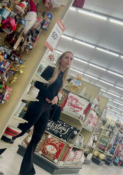 Cute Blonde With A Tight Ass Spandex Leggings And Yoga Pants Forum