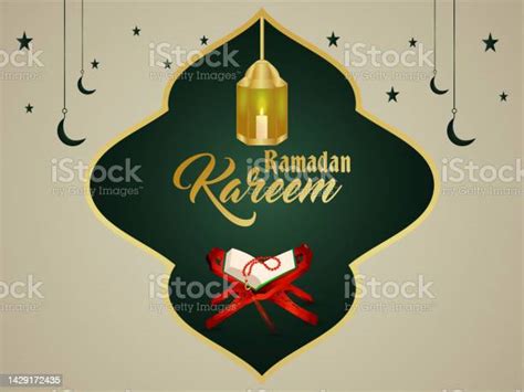라마단 카렘 초대 인사말 카드 이슬람 황금 등불과 거룩한 책 Quraan 0명에 대한 스톡 벡터 아트 및 기타 이미지 0명