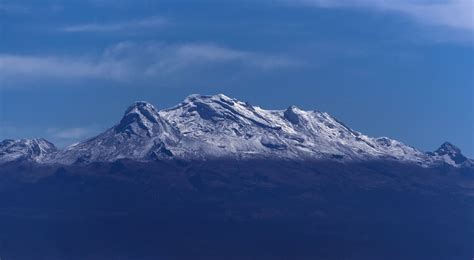 Volcán Iztaccíhuatl La leyenda de la mujer dormida Architectural Digest