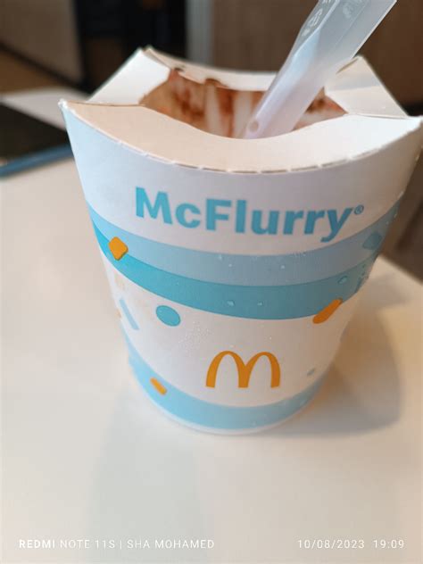 Kasihkuamani Mcd Strawberry Choco Mcflurry