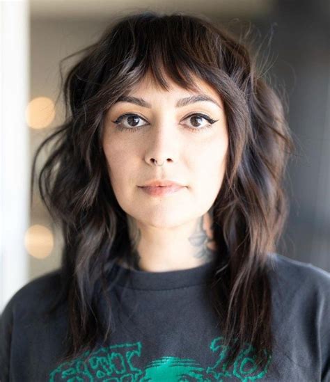 50 Medium Shag Haircuts For All Hair Types Hair Adviser Medium Shag Haircuts Hair Cuts