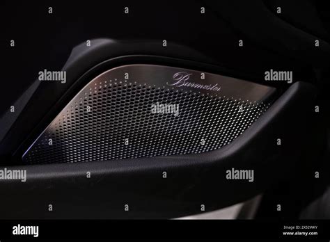 Close Up Speaker Burmester 3d High End Surround Sound System 2 5 Square
