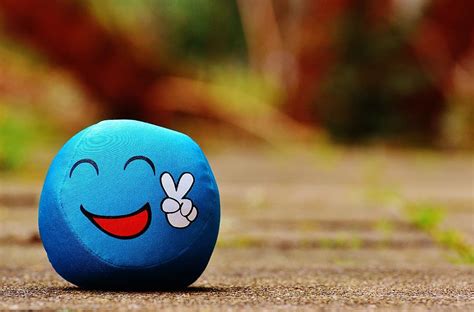 Smile Wallpaper 4k Hd Pc Free
