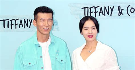 Bnt포토 션 정혜영 부부 다정한 외출