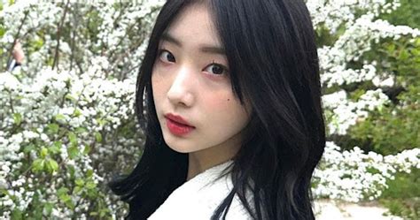 Fans Are Concerned After Loonas Yeojin Reveals Her Shockingly Low