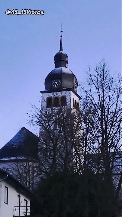 Деревенская католическая церковь Youtube