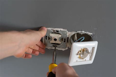 Socket Installation Pemasangan Soket M Electric And Aircond