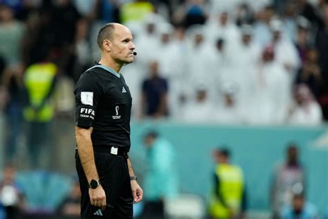 Fifa მ ესპანელი მსაჯი მატეუ ლაოსი სახლში გაუშვა