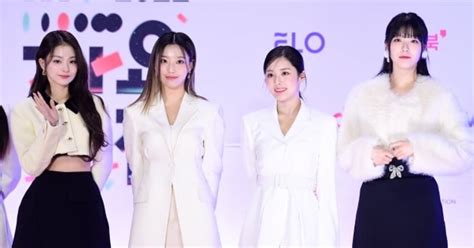 [포토] 이나경 이새롬 박지원 백지헌 우아함 물씬~ 2022 Sbs 가요대전