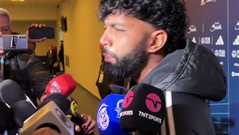 Planeta Do Futebol 🌎 On Twitter Gabigol Extremamente Irritado Com Os