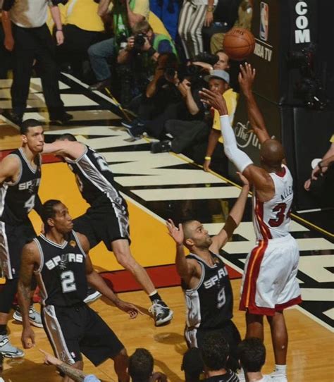 Nba七大名场面瞬间：艾弗森跨过泰伦卢，詹姆斯世纪封盖一哥腾讯新闻