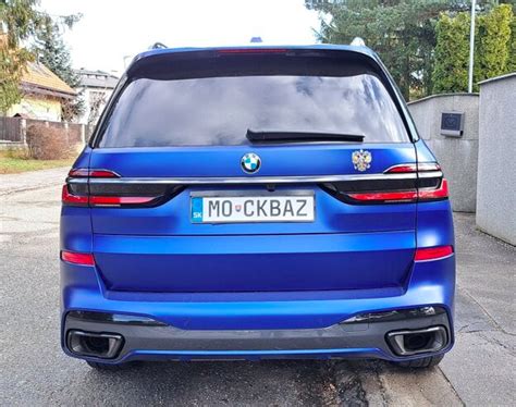 Milovník Ruska a Moskvy si na auto dal ŠPZ tku MOCKBAZ Rusku som
